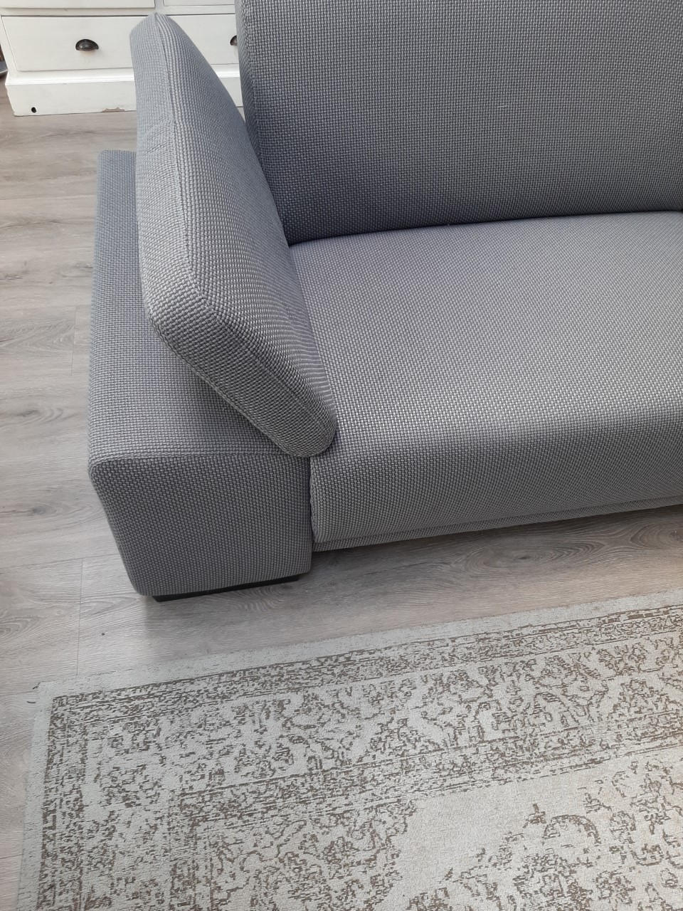 2,5 ZITS GRIJZE STOFFEN BANK, VERSTELBARE LEUNINGEN in Boxmeer - Huis ...