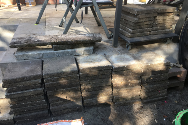 70 STOEPTEGELS 30X30 EN BANDEN in 's-Gravenhage - Tuin en Terras ...