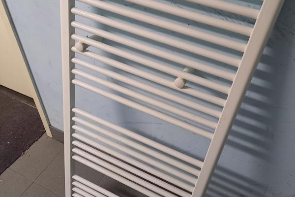 DESIGN RADIATOR 120 BIJ 60 WIT in De Lier - Huis en Inrichting ...