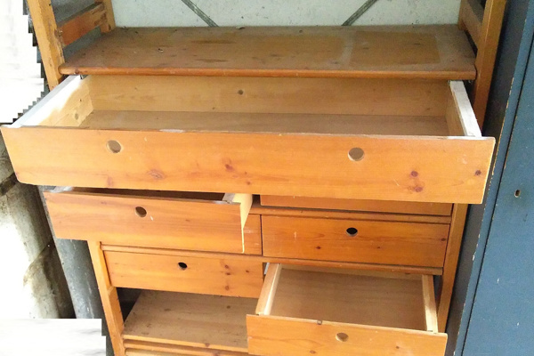 KAST VOOR GARAGE MET PLANKEN, LAADJES EN UITSCHUIFPLANK in Utrecht ...