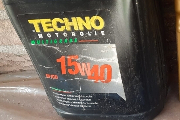 5L TECHNO MOTOROLIE. NIEUW NOG GESEALED. in Amstelveen - Auto's en ...