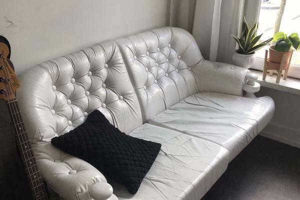 WIT LEREN CHESTERFIELD in Utrecht - Huis en Inrichting, Banken en ...