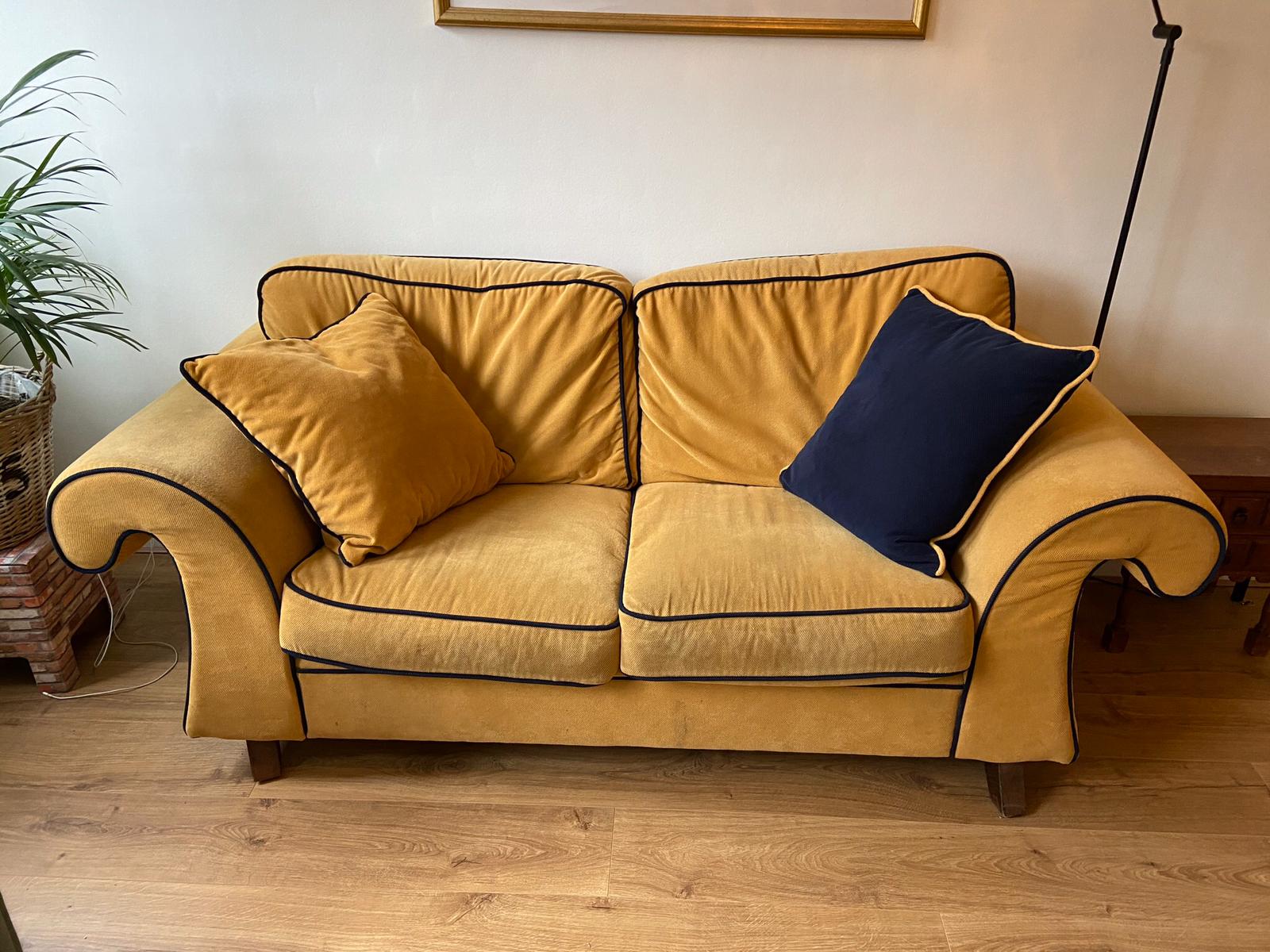 GROTE VINTAGE GELE BANK in Amsterdam - Huis en Inrichting, Banken en ...