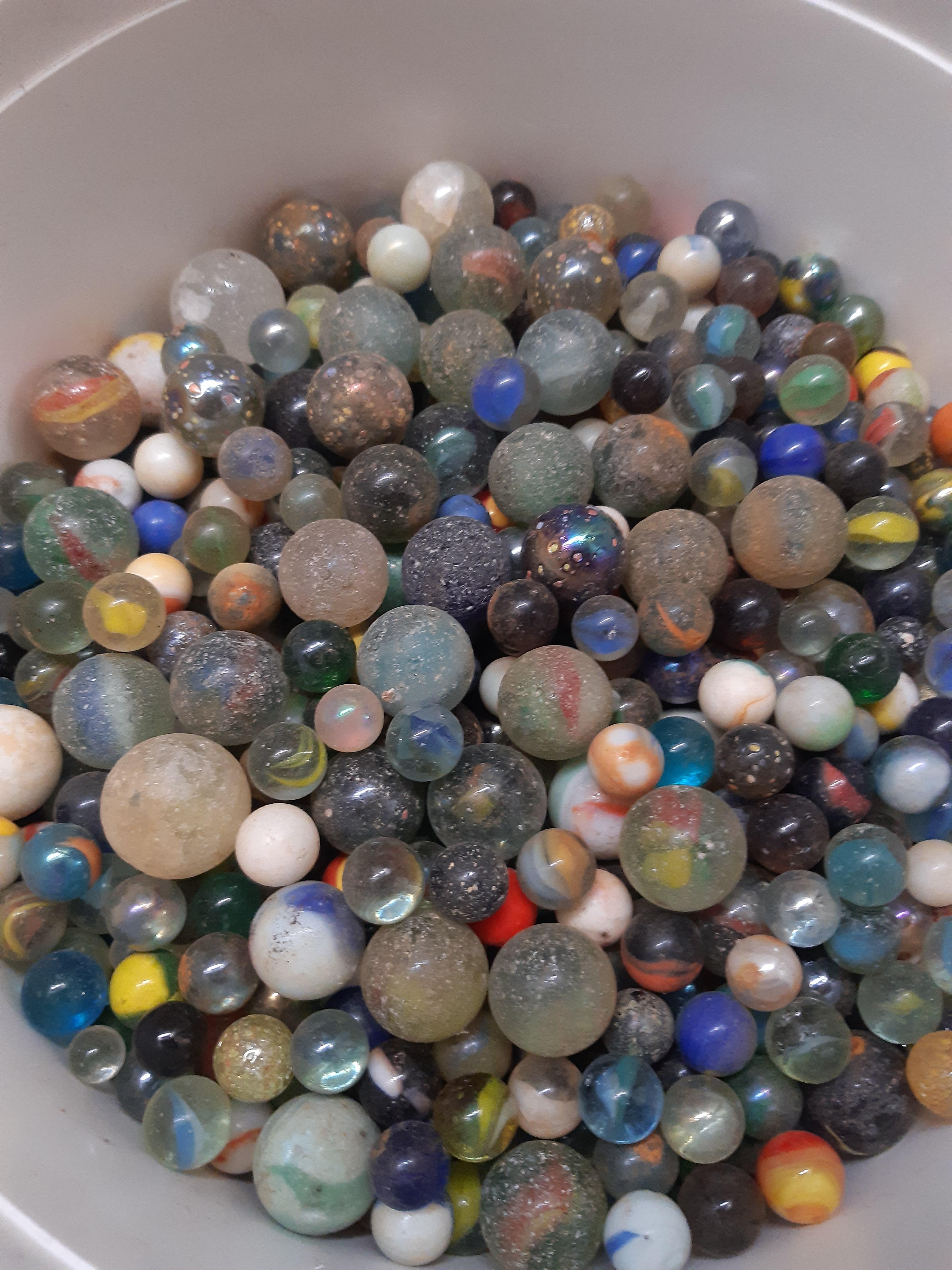 KNIKKERS DIE ROLLEN in Gemert - Hobby en Vrije tijd, Overig | Gratis af ...