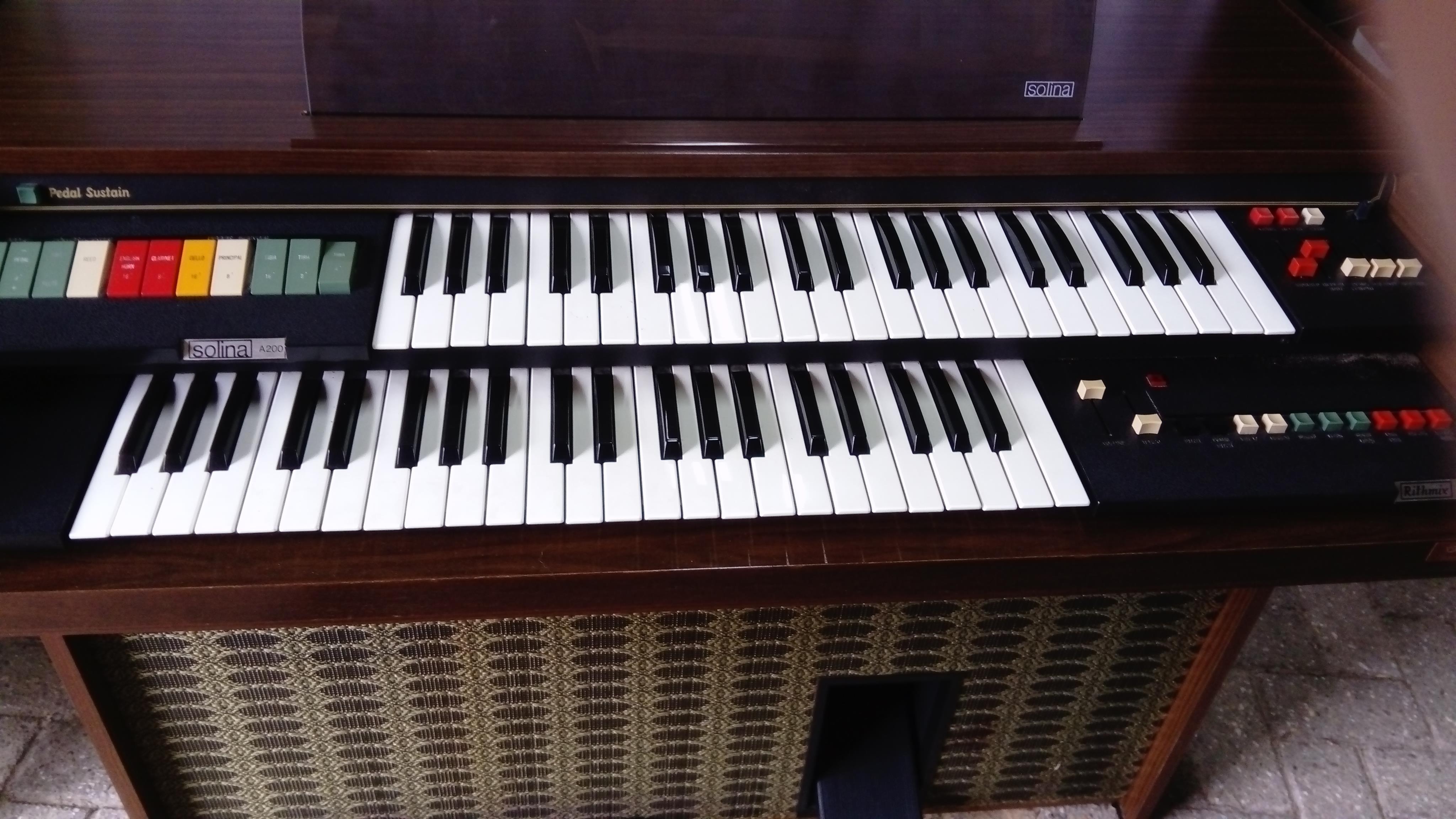 ELECTRONISCH ORGEL SOLINA in Baak - Muziek en Instrumenten, Piano's en ...