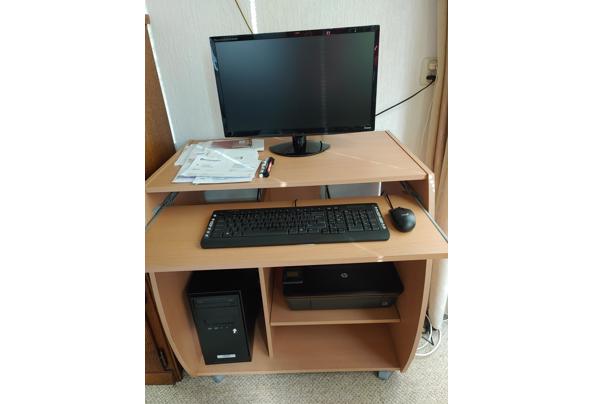 HANDIG COMPUTERMEUBEL, MET UITSCHUIFBLAD VOOR TOETSENBORD in Steenwijk ...