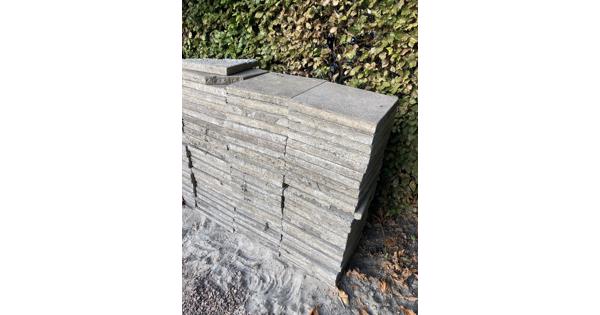 BETONTEGELS 40X40X4,5CM GRIJS/ROZE 400ST (+/-65M2) in Millingen aan de ...